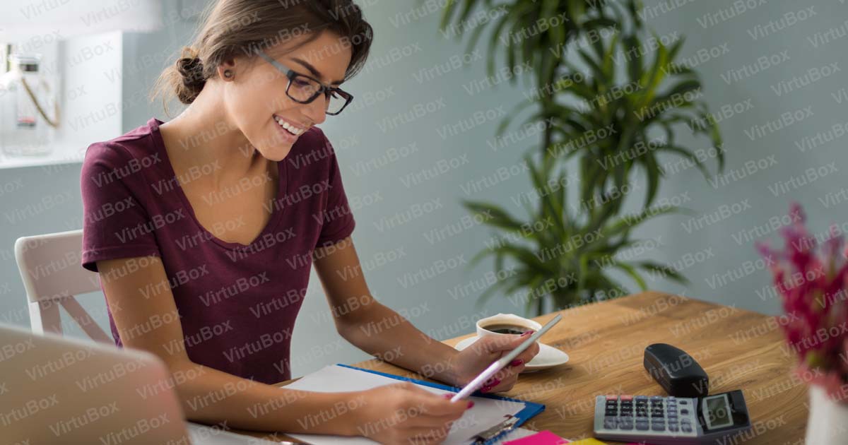 Web Development vs Mobile App Development in 2025