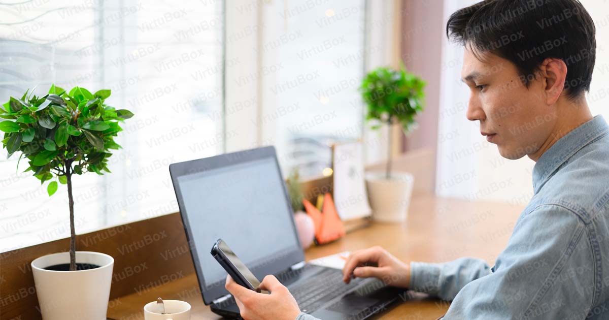 Web Development vs Mobile App Development in 2025