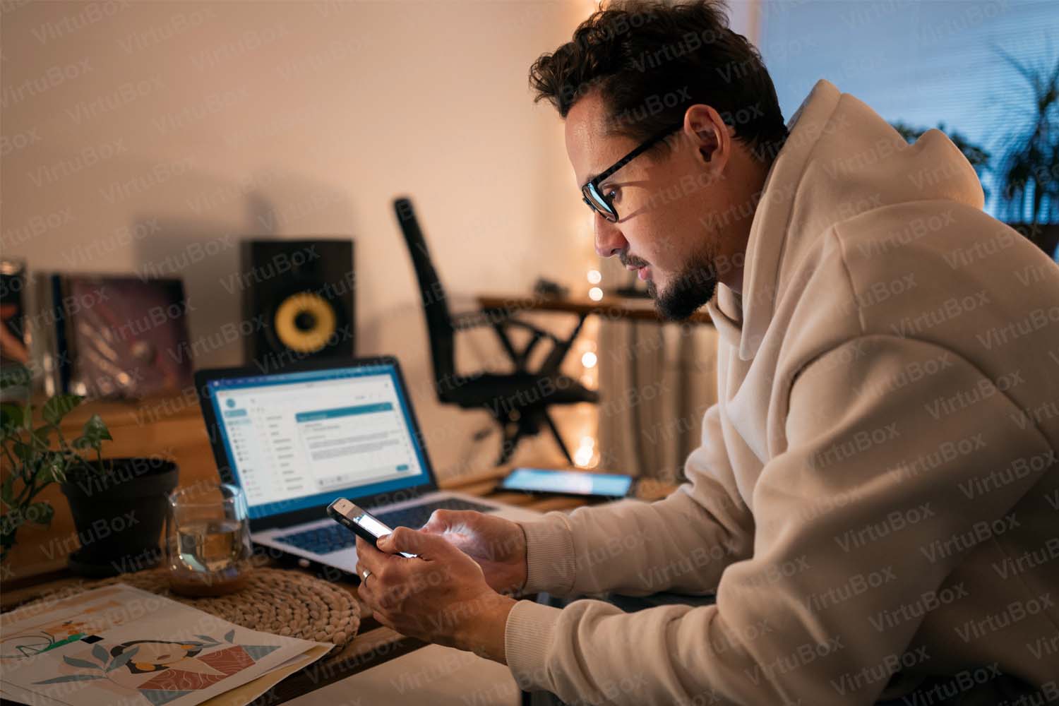 Web Development vs Mobile App Development in 2025